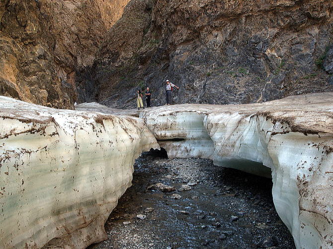 Mongolia tour Khongor Gobi Desert, Orkhon Valley, Tsenkher Hot Springs ...