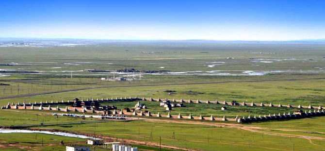 Mongolia tour Khongor Gobi Desert, Orkhon Valley, Tsenkher Hot Springs ...